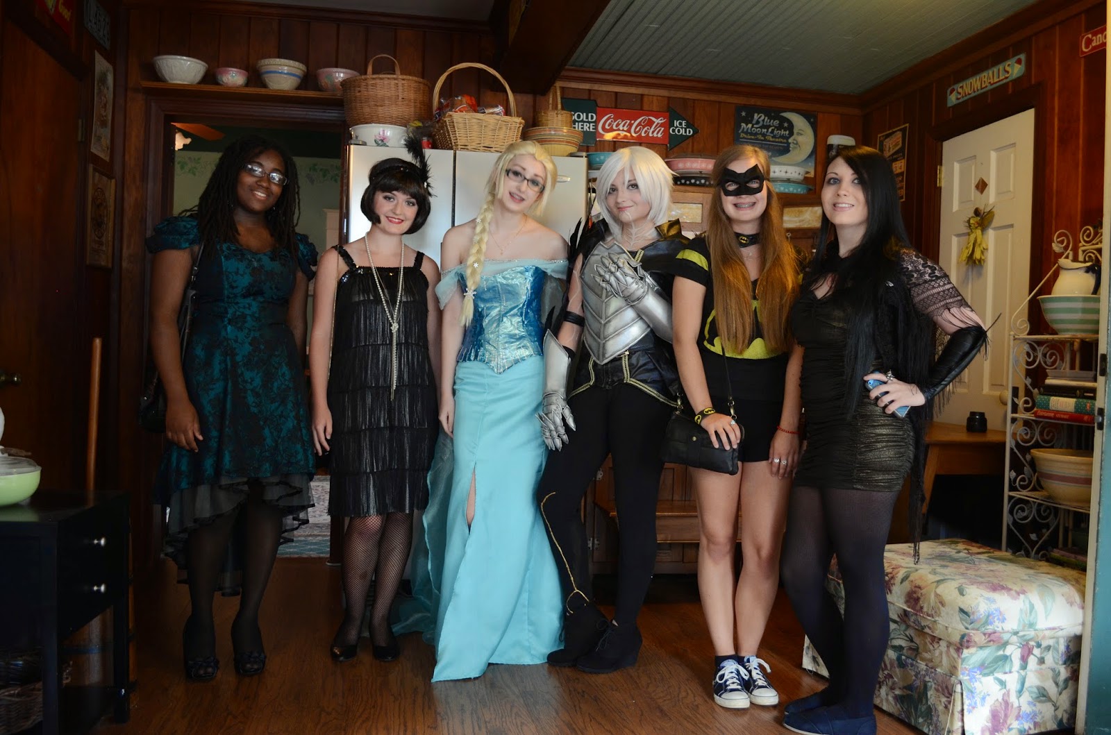 Make it Special Party Planning : Emily's Sweet 16 Costume Party