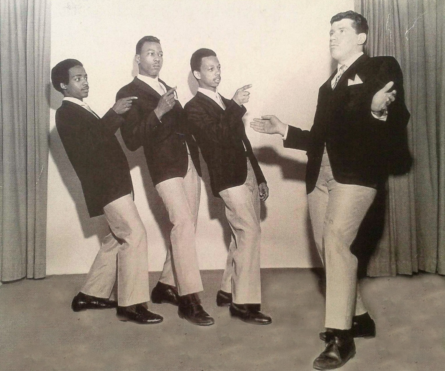 WHITE DOO-WOP COLLECTOR: LITTLE JIMMY & THE SPARROWS (VAL-UE records)