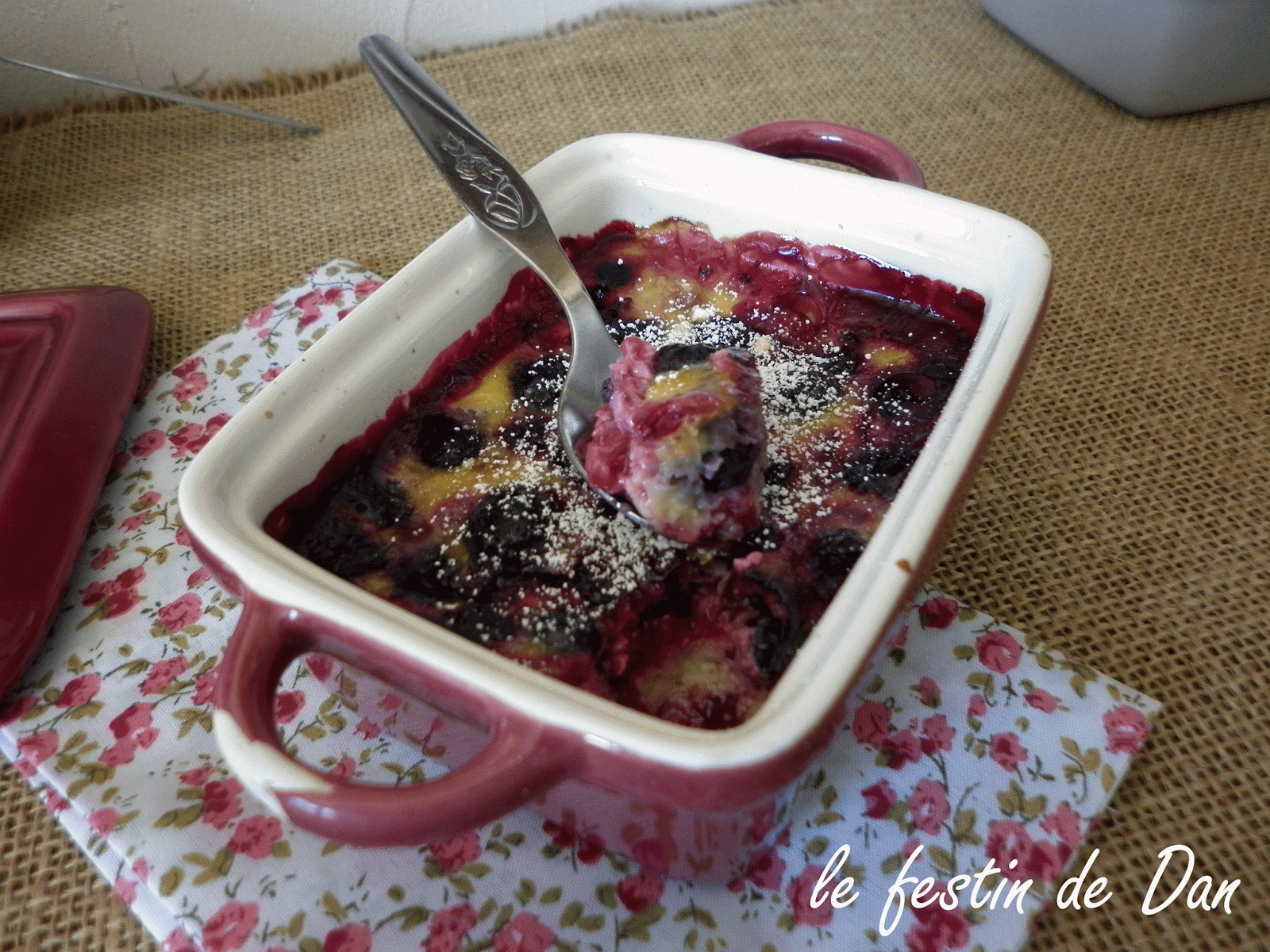 Le Festin de Dan: Clafoutis aux Fruits Rouges