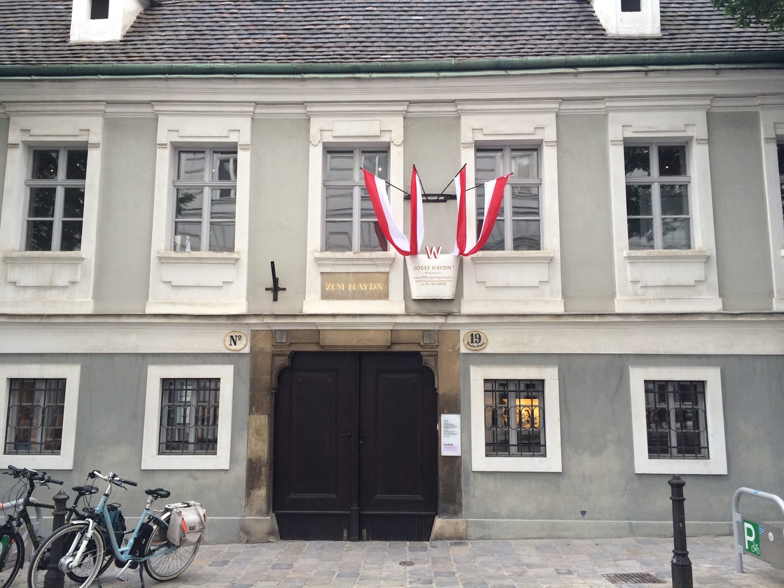 MsYap-Violin Piano@音乐教室: Joseph Haydn's House - Vienna, Austria