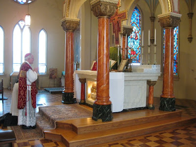 A Catholic Life: Bishop Williamson Saying Mass in St. Louis, Missouri ...