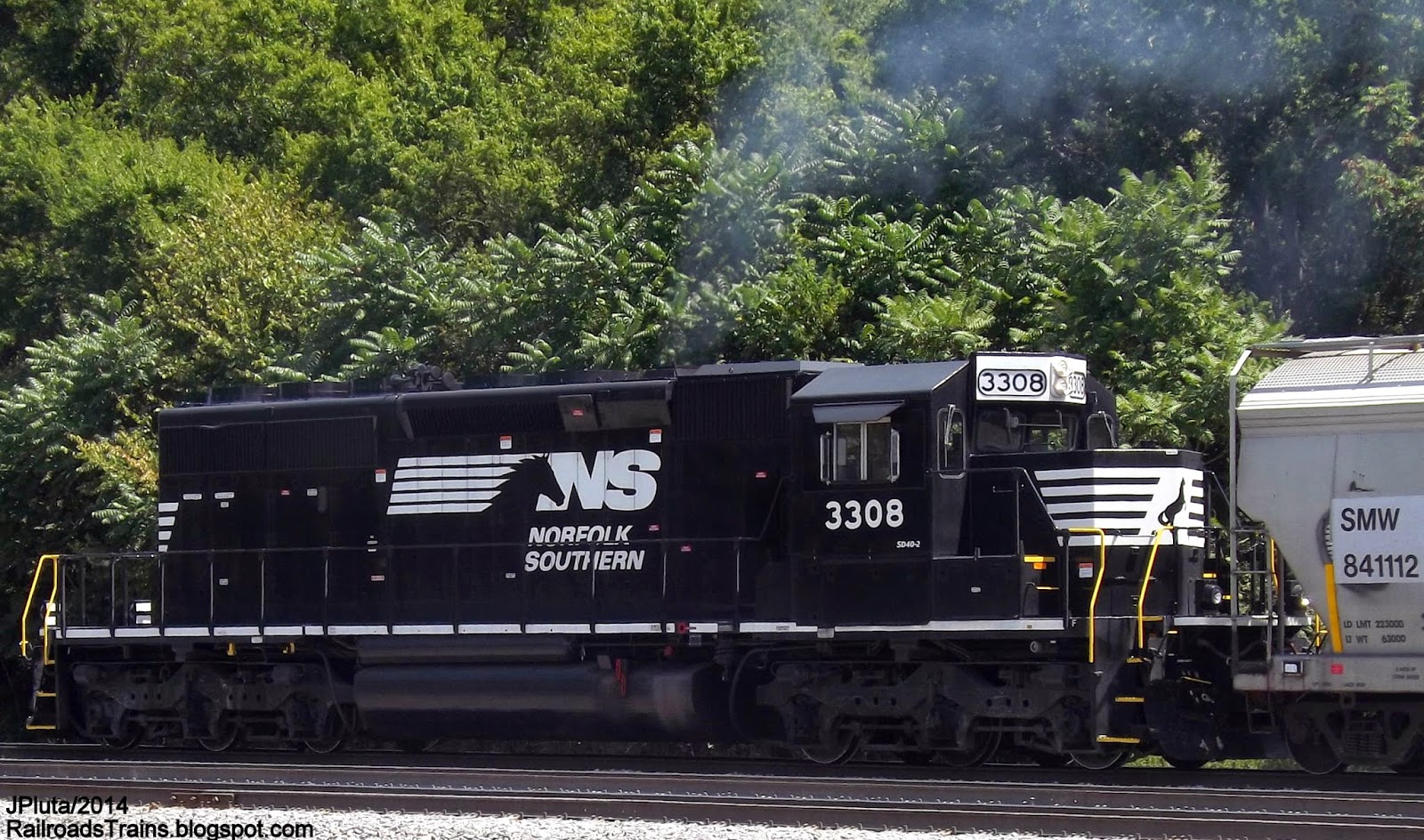 RAILROAD Freight Train Locomotive Engine EMD GE Boxcar BNSF,CSX,FEC ...