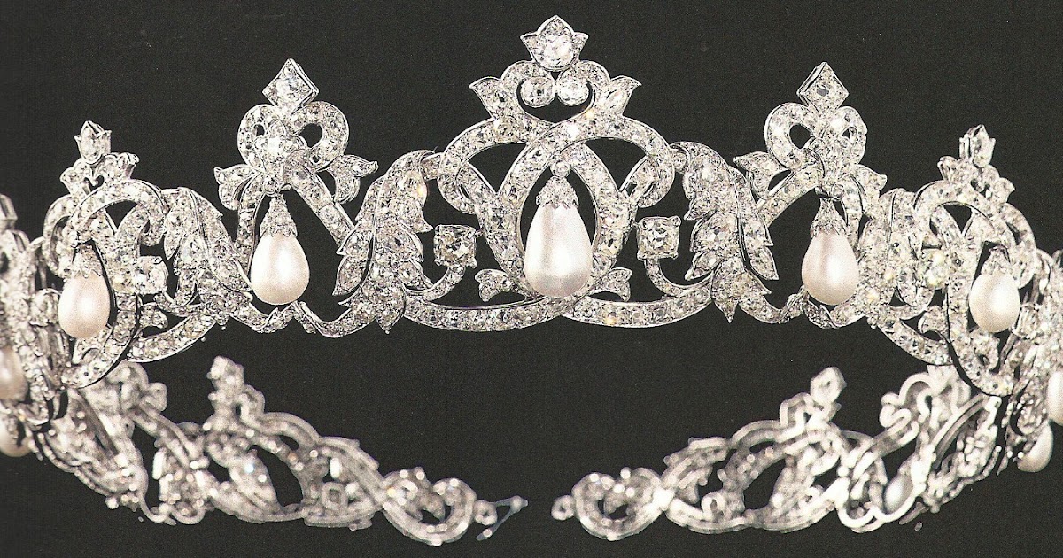 Tiara Mania: Princess Charlotte of Monaco's Pearl Drop Tiara