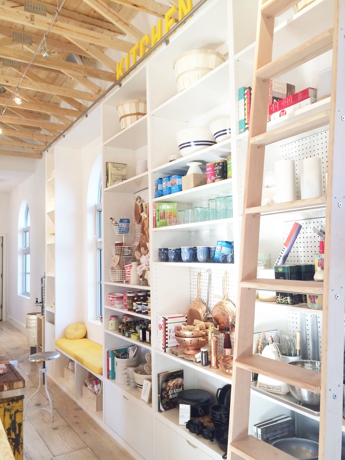 &chloe: Modern General in Santa Fe