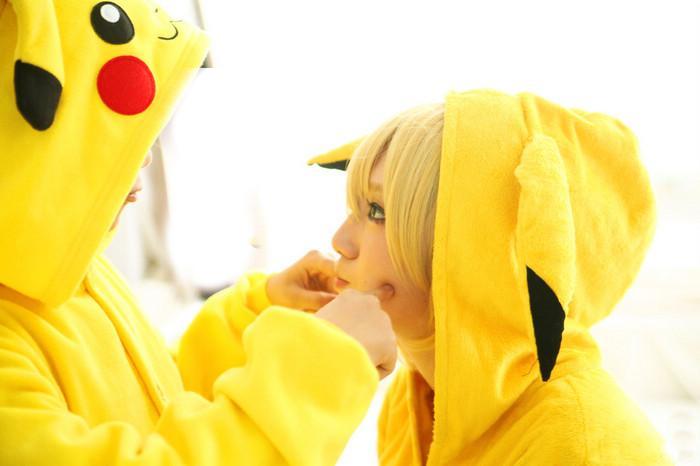 Pokemon Cosplay: Cute Pokemon Pikachu Cosplay