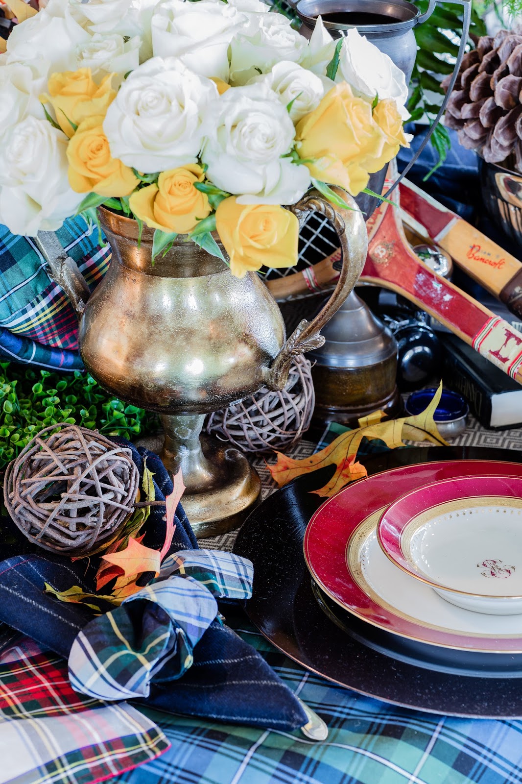 the pink clutch ...: Preppy Table For A Fabulous Cause