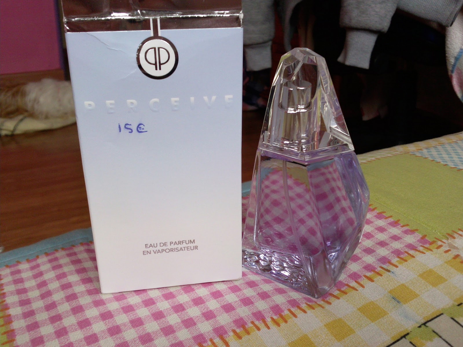catalogo avon: perfume perceive 15€