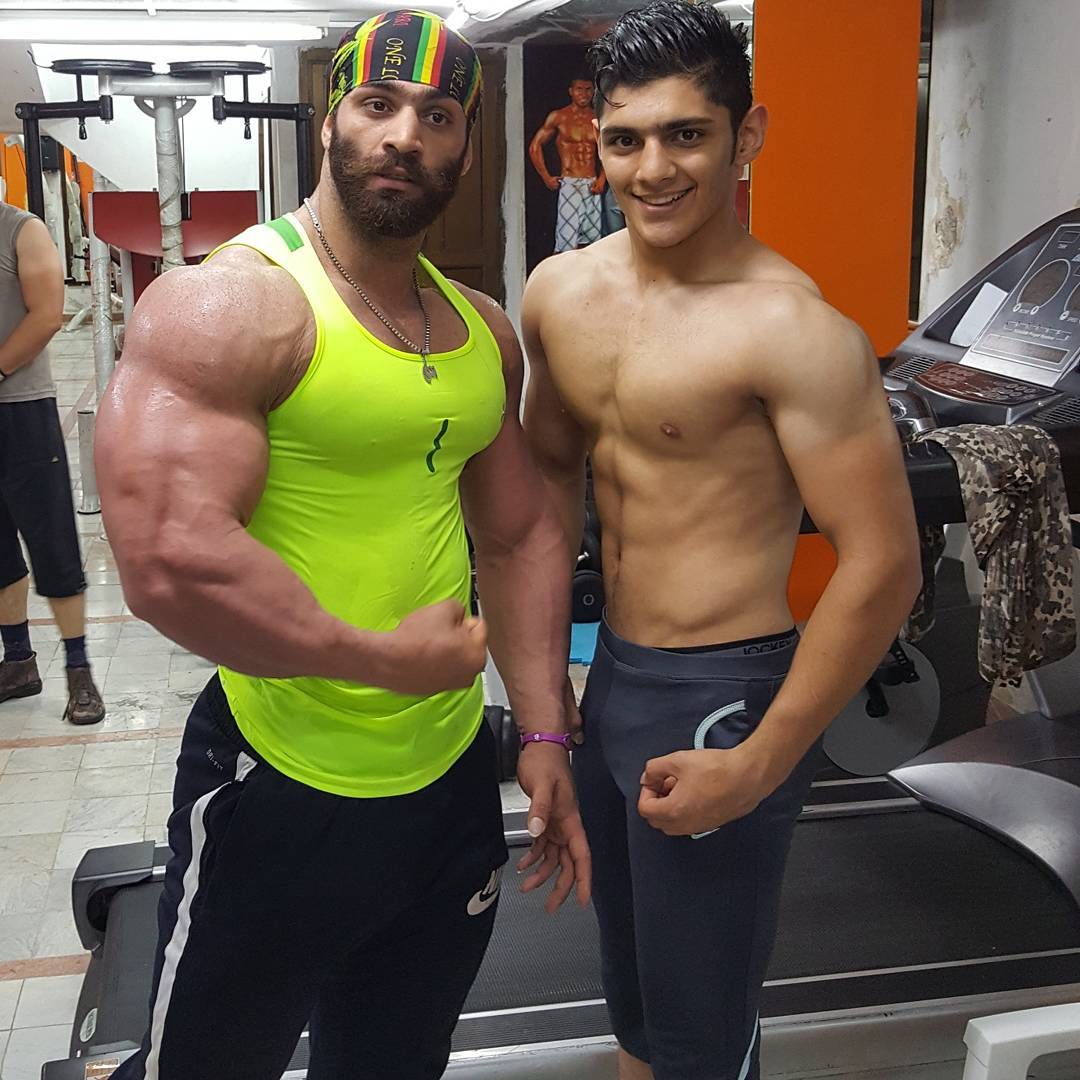 Muscle Lover: Iranian bodybuilder Hossein Rajaei