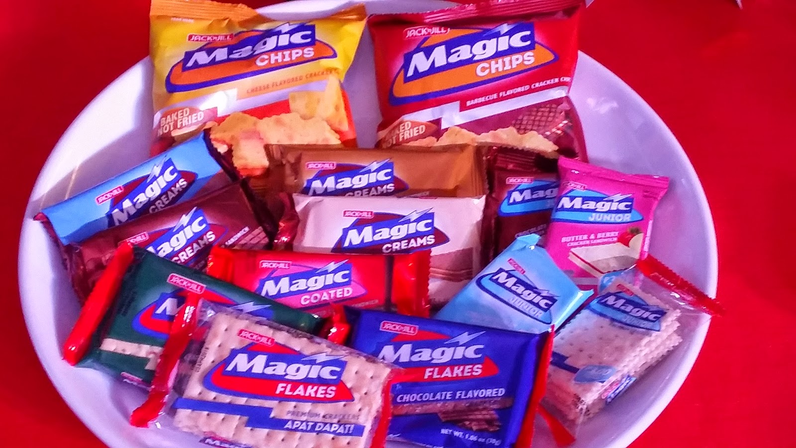 Mom's World of Arts and Happiness: Magic = New Look, New Commercials ...