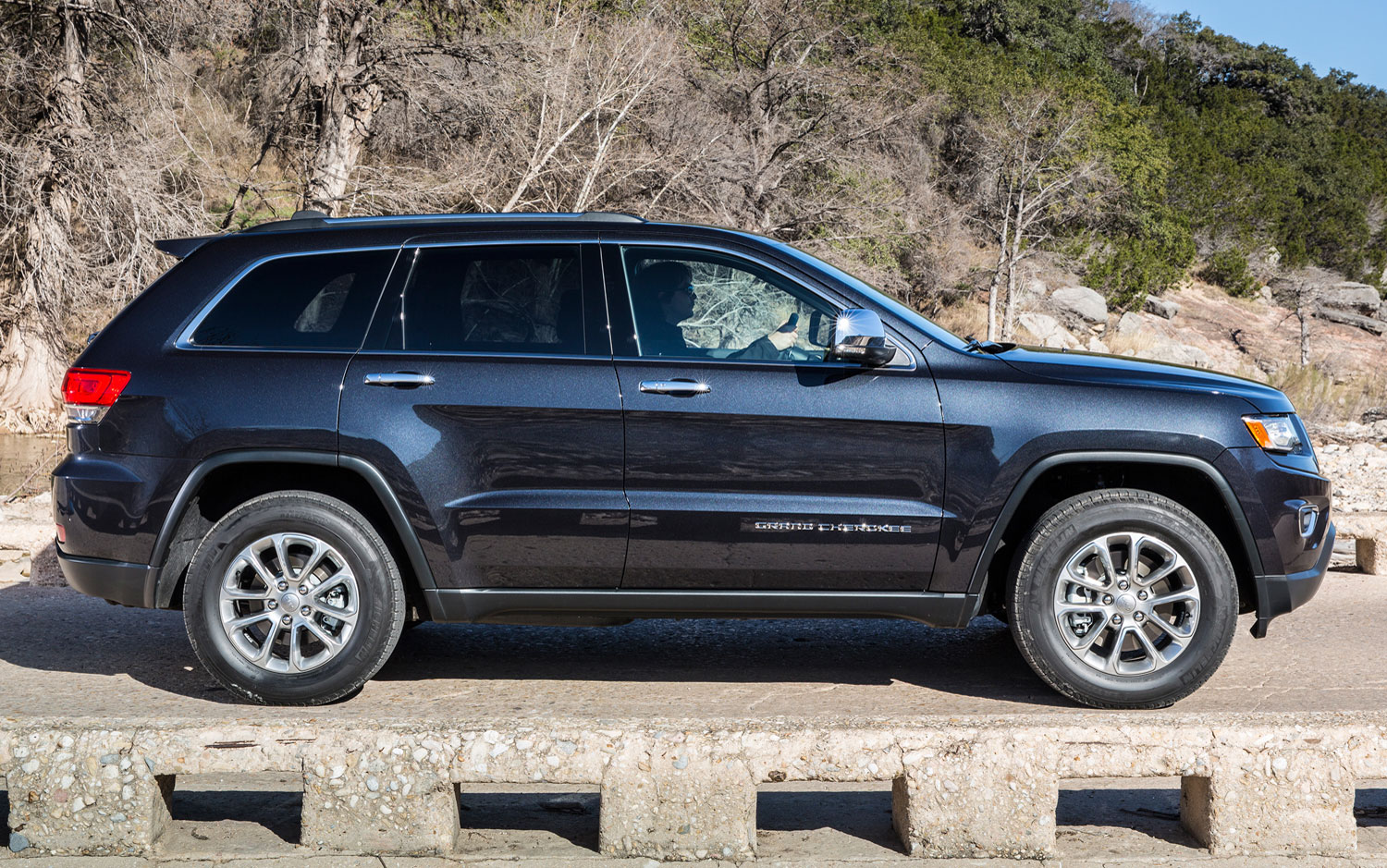 2014 Jeep Grand Cherokee EcoDiesel First Drive - Cars Magazine