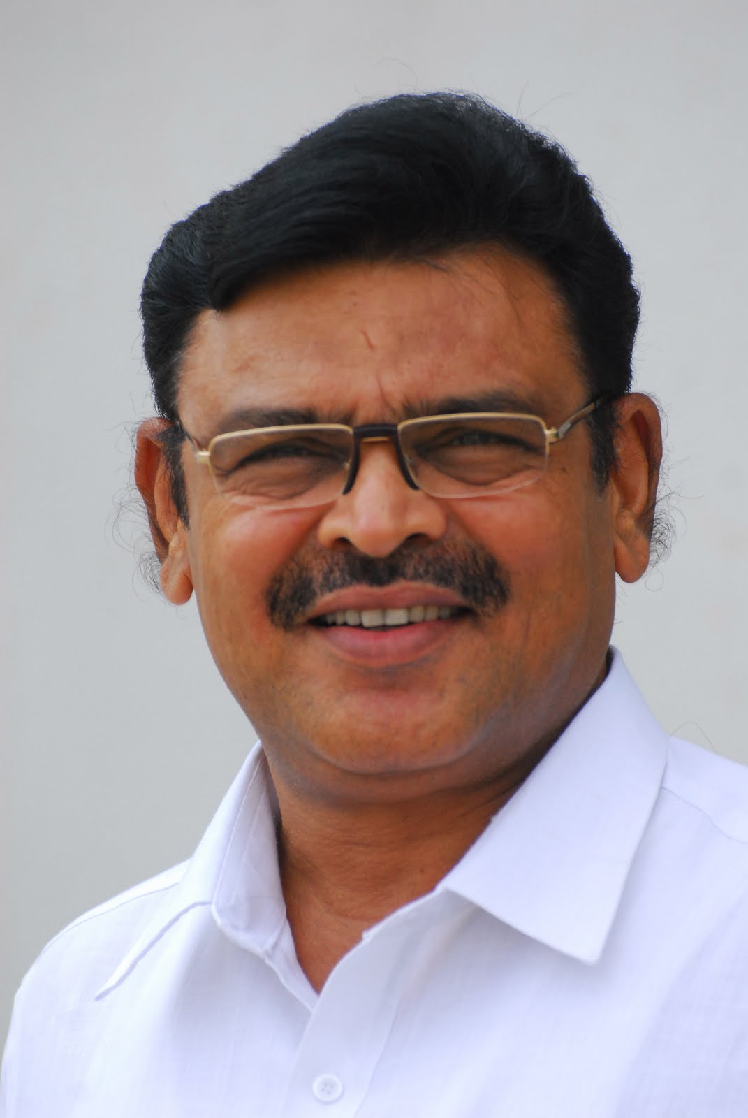 ysr congress party mandapeta: SRI AMBATI RAMBABU