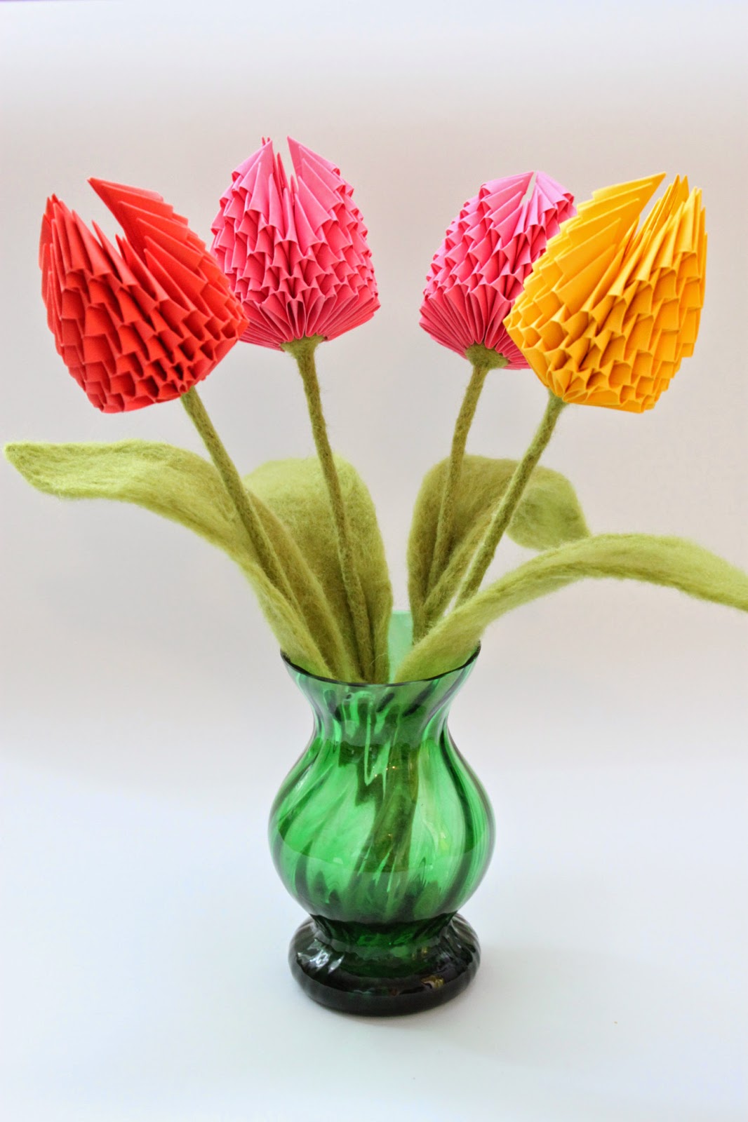 Mini Filcuś: " KROK PO KROKU" - DIY: Tulipany Origami 3d