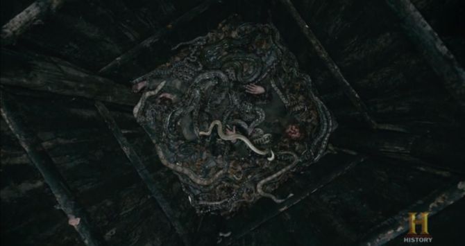 Scientia potentia est: Ragnar Lothbrok (Travis Fimmel) meet his fate ...