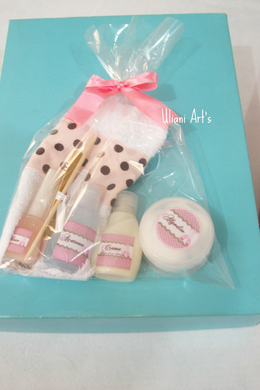 Uliani Art's: Cód.100.044 - Presente! Kit Manicure