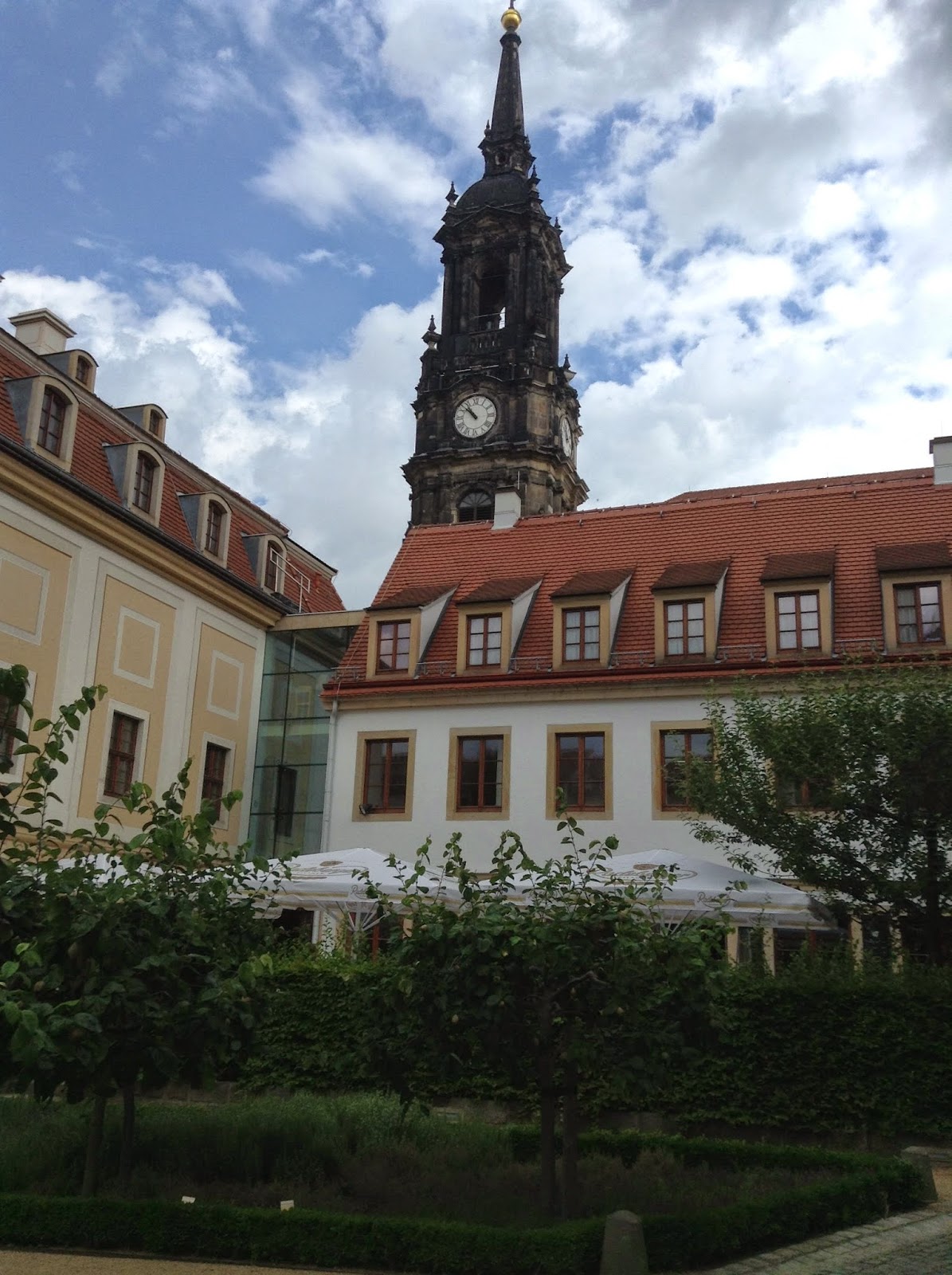 Visitons Dresde - Part 3 - Un petit tour de ville - LACN la musique et ...