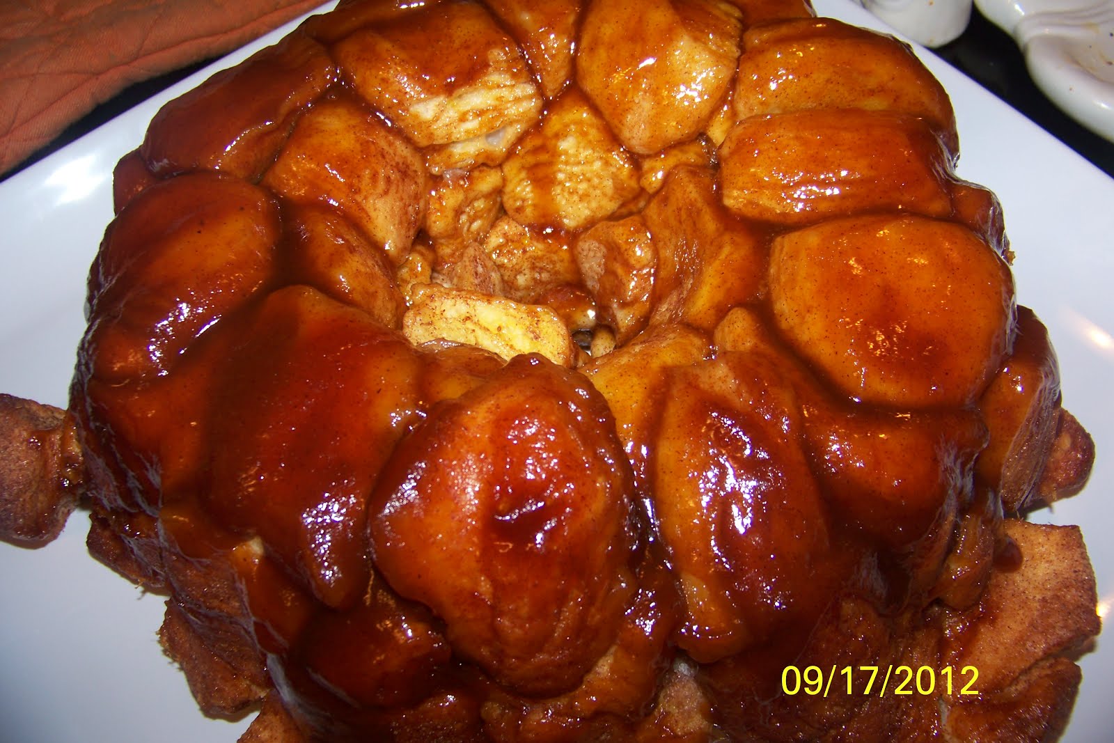 Connor's Cooking: Pumpkin Caramel Monkey Bread