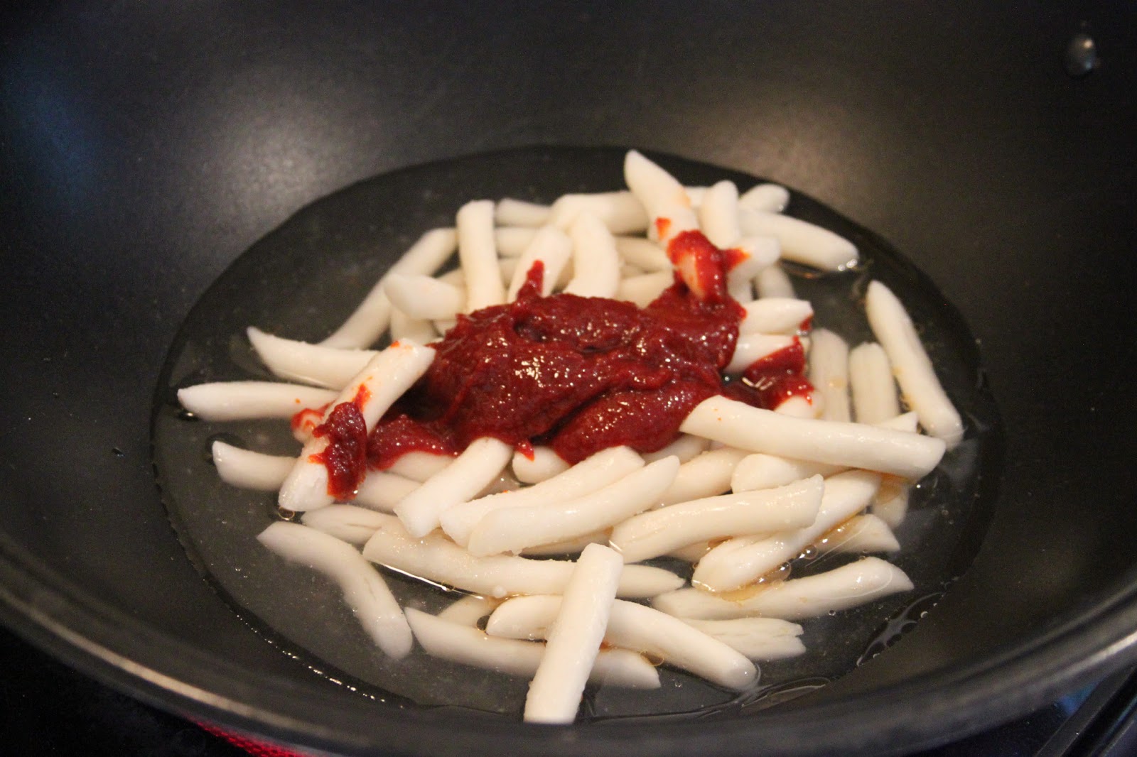 Everyday Foodie: Tteokbokki (dukboki; ddeokbokki)