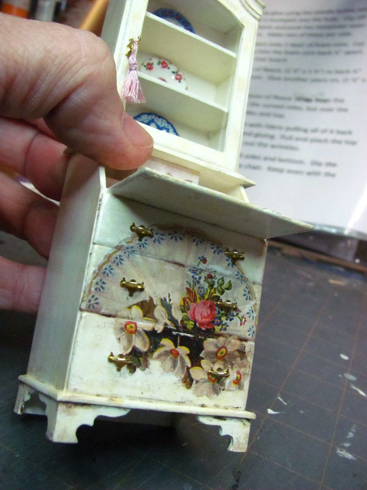 Dollhouse Miniature Furniture - Tutorials | 1 inch minis: 1 INCH SCALE ...
