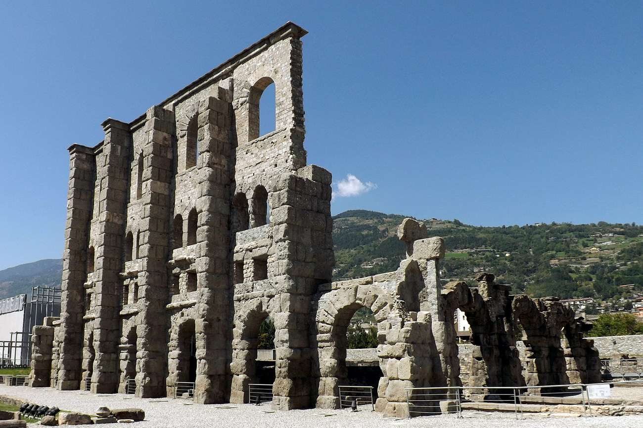 Ingeniería Romana: Augusta Praetoria, ciudad de la Galia Cisalpina ...