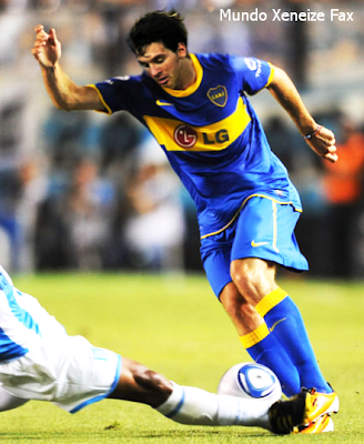 Escalada es de Boca: Lionel Messi con la camiseta de Boca