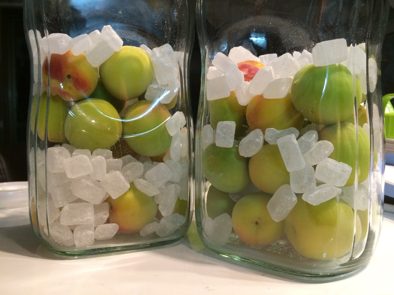 How to Make your own Japanese Plum Wine - Umeshu (梅酒) - Vikingess Voyages