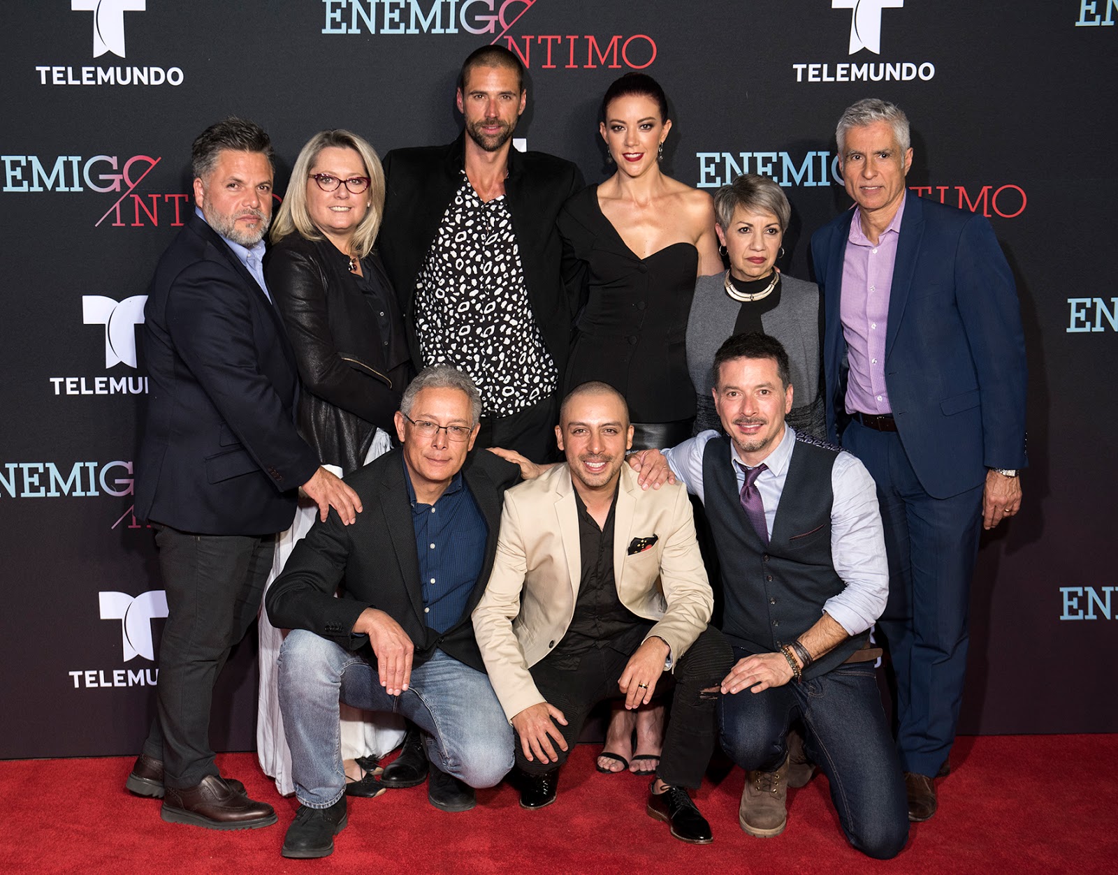 Elenco de Enemigo Íntimo se reúne para celebrar su próximo estreno en ...
