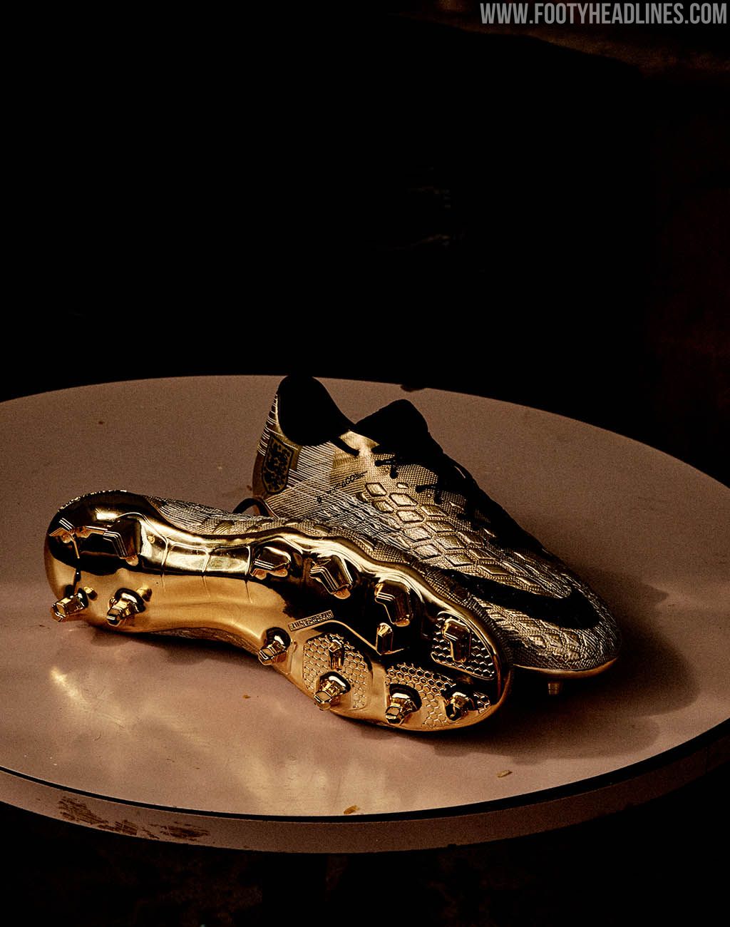 Gold Nike Hypervenom Harry Kane World Cup Top Scorer Boots Revealed ...