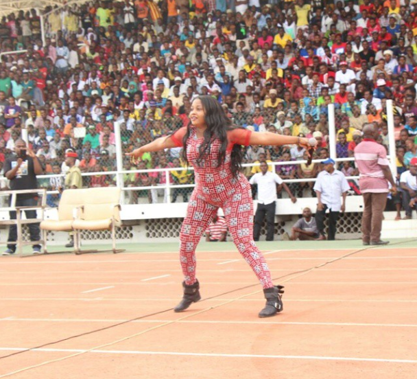 MMMH....SEE THE PHOTOS OF SHILOLE PERFORMING IN ZANZIBAR | RAHA ZA MAPENZI