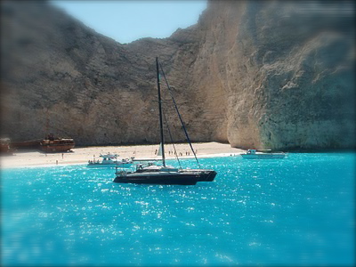 Castles Crowns and Cottages: C'est Trop Beau