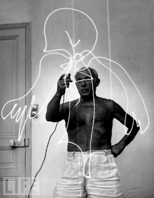 Dean's_List: Picasso: Drawing With Light
