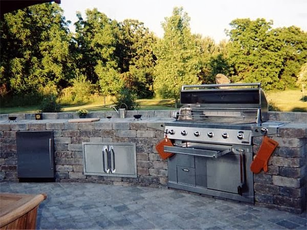 Custom Stoneworks & Design Inc.: Plan your custom outdoor Grill