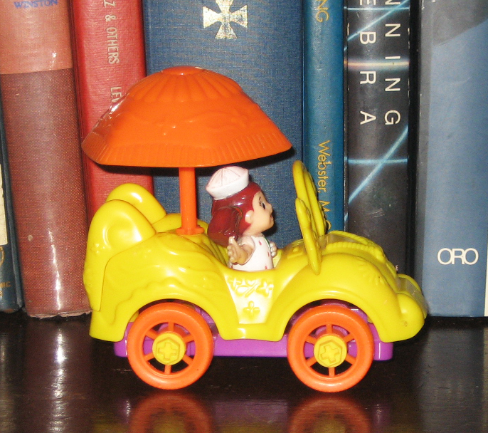 Percy's Fast Food Toy Stories : Jollibee - Twirlie in cute car