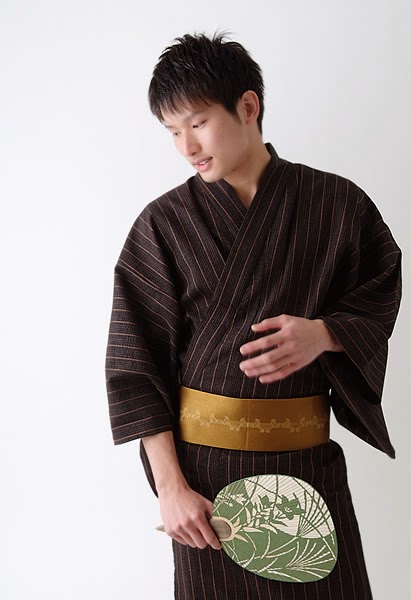 Hanami: Types of Kimono - Yukata