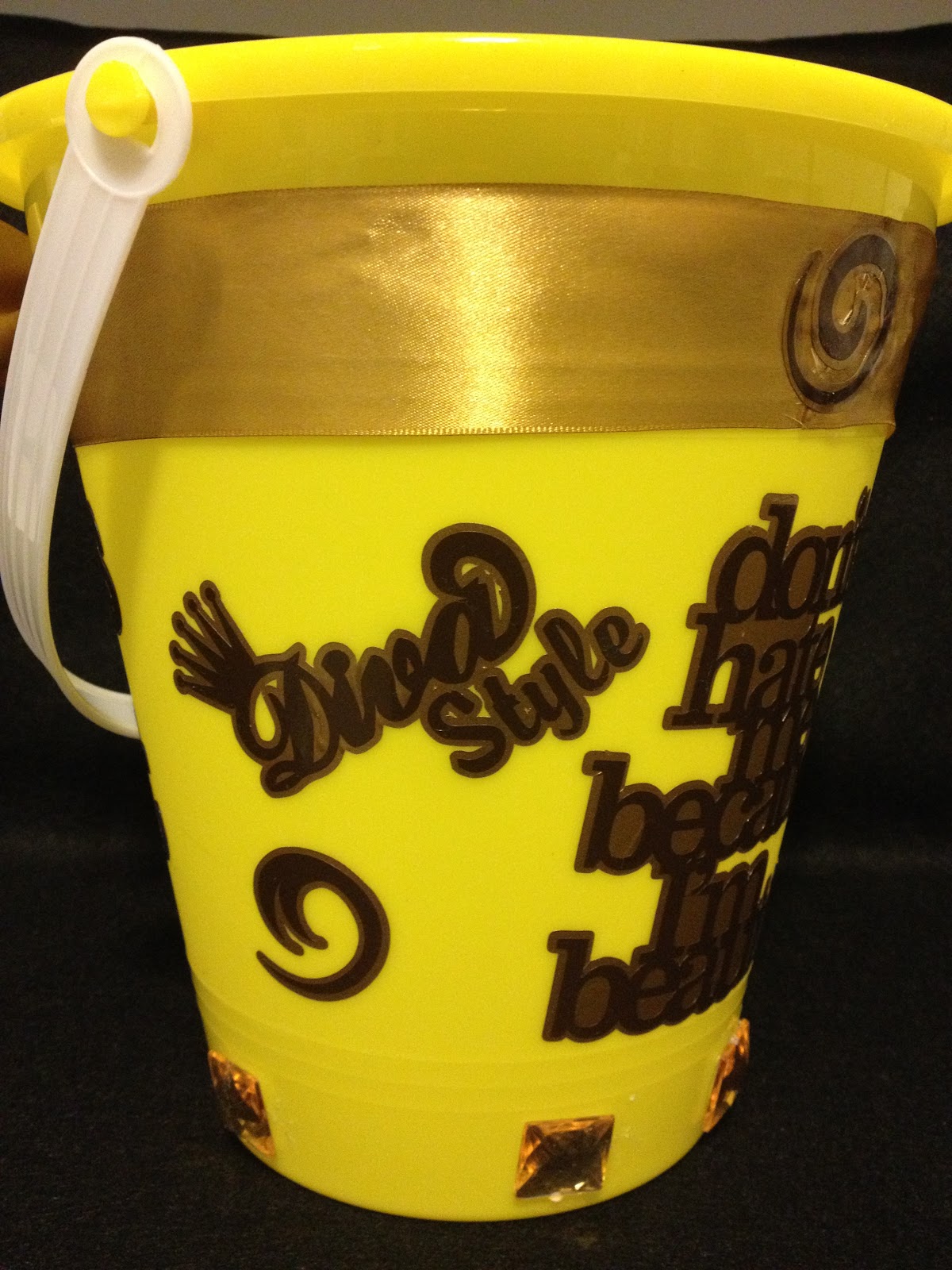 Danita's Designs!!! : Diva Birthday Bucket