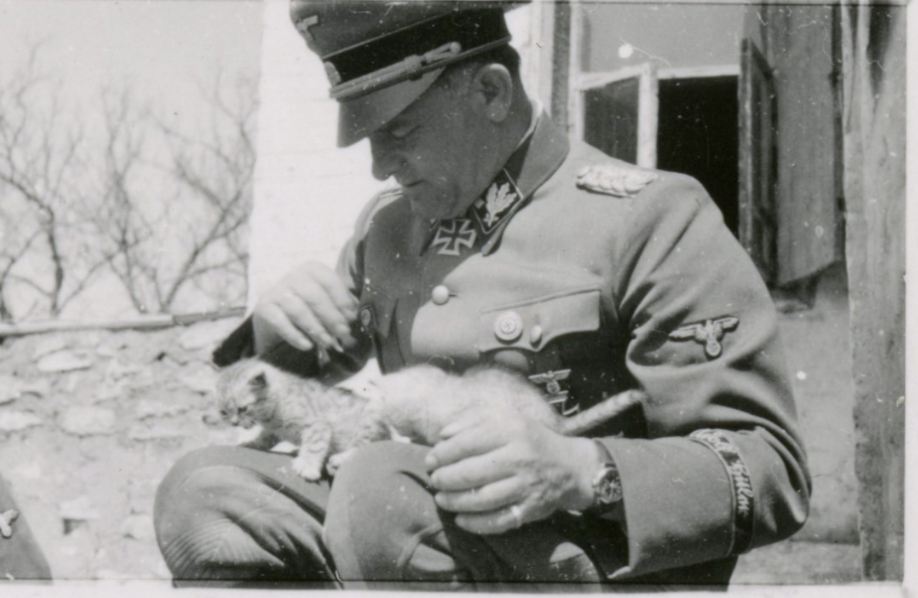 NAZI JERMAN: Foto Josef "Sepp" Dietrich, Kepala Pasukan Pengawal ...