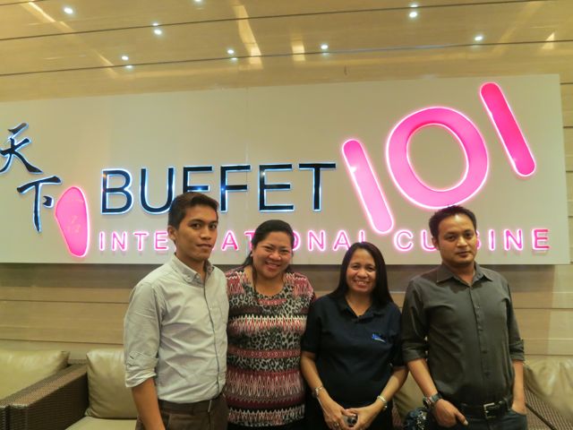 In Pinay's Tummy: THE VIKINGS AND BUFFET 101 (MOA) QUEUE