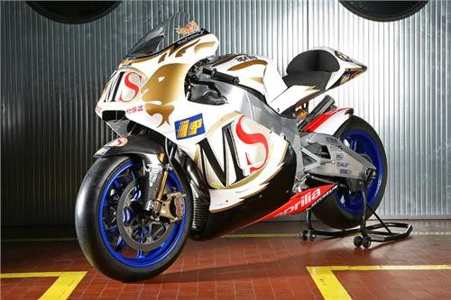 Of course the Aprilia RS3 Cube , like a MotoGP bike for the road ...