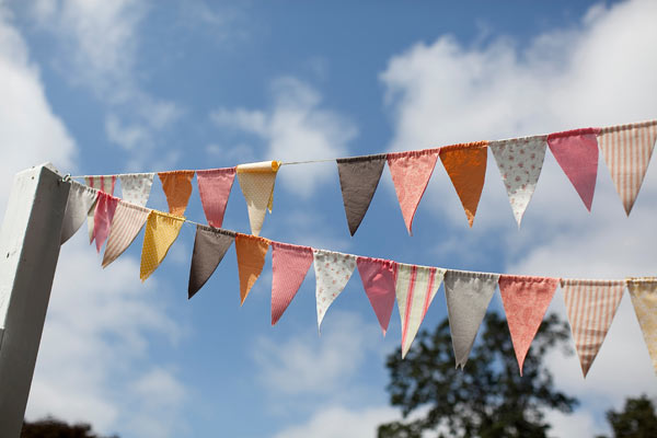 The Treasure Hunt: DIY Bunting Flags