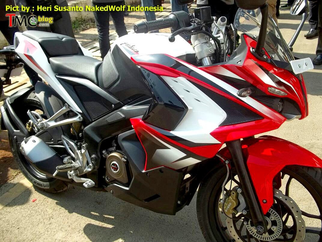 Four Colours Of Bajaj Pulsar 200 SS Spied | CarNoise