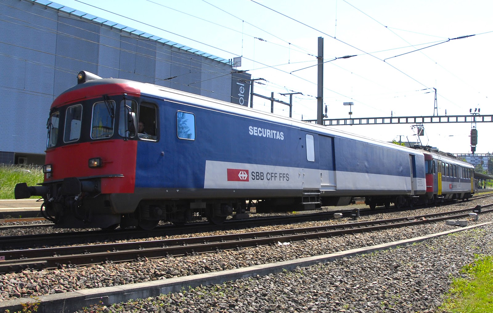 Oeffentliche Verkehrsmittel : Jail Train (Gefangenenzug) mit RBe 540 010-6