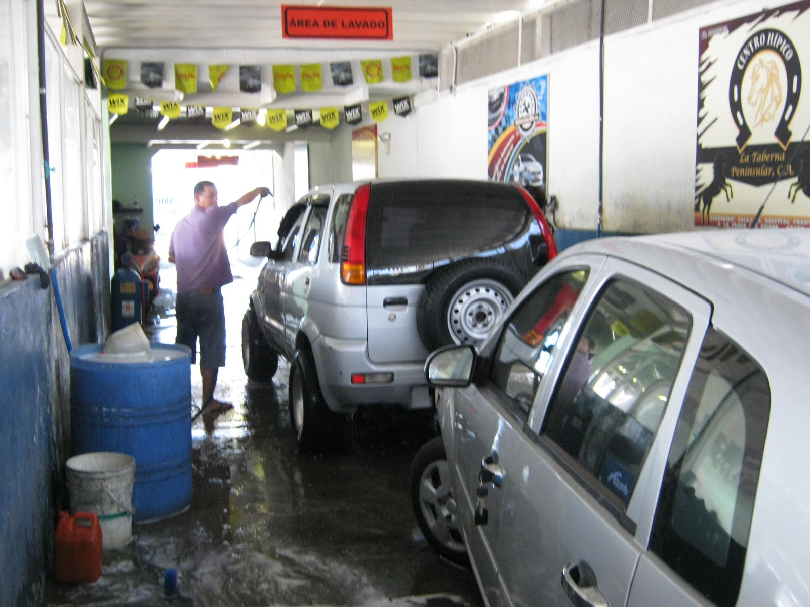 PRODUCTOS PARA AUTOLAVADOS: Autolavado Mundo Wash, Cumana Edo Sucre