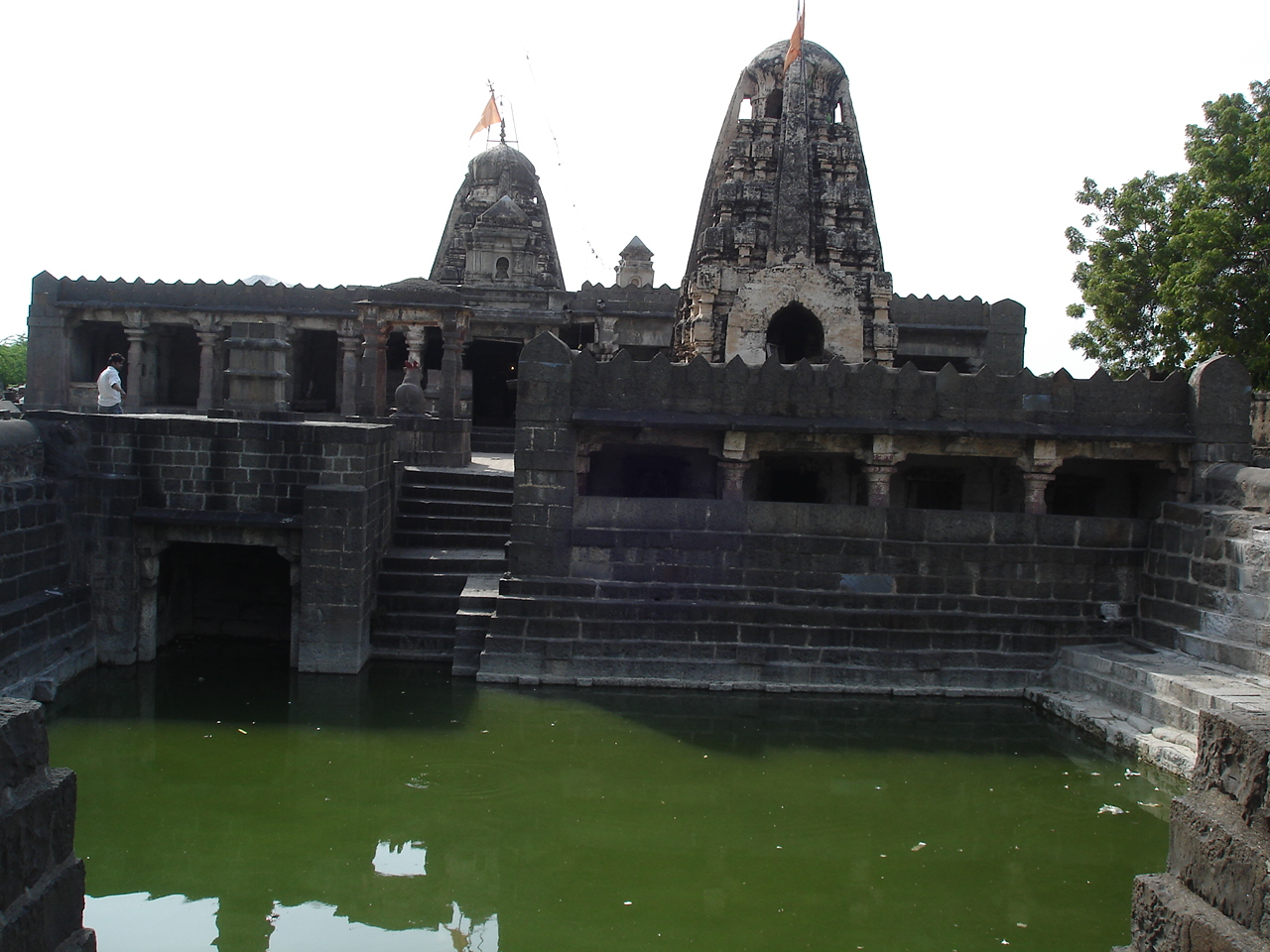 Bhatkanti: Ardhanari Nateshwar Temple | Bhatkanti