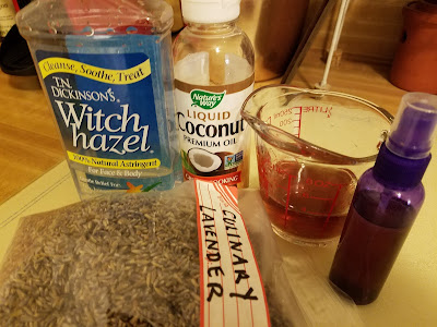 Divinebunbun's Rugged Rural Missouri: Homemade Lavender Bug Repellent
