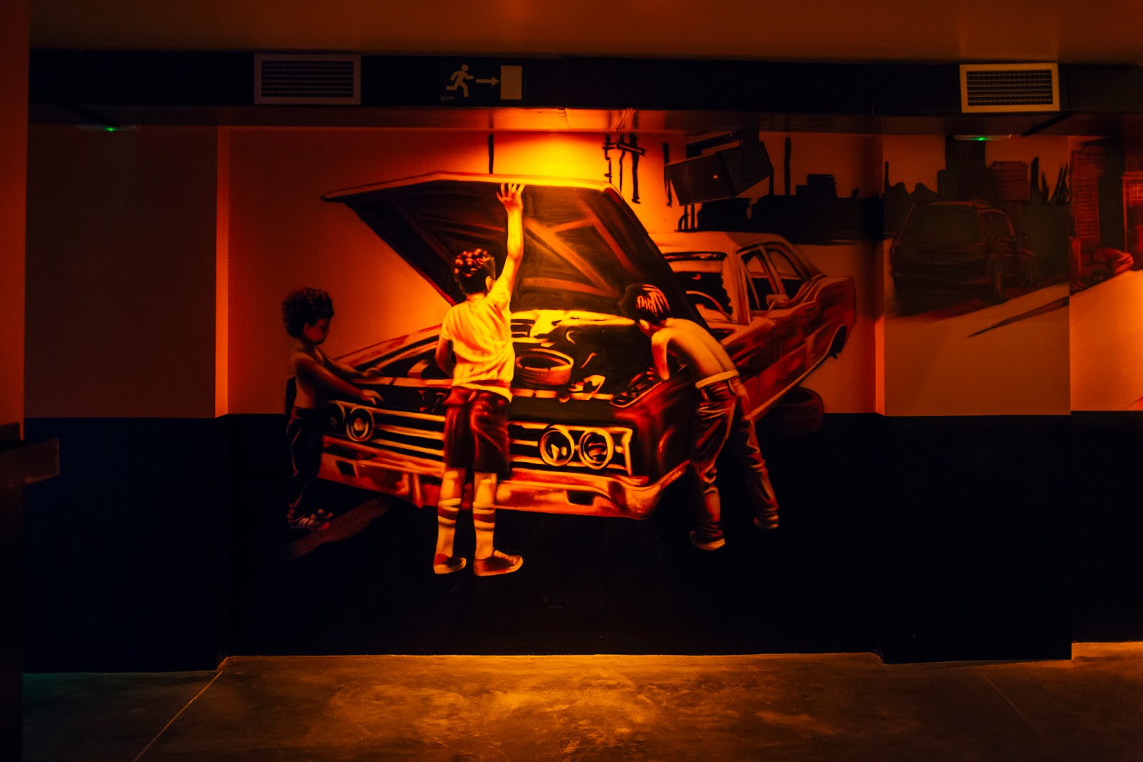 Desorden Graff: Trashcan Music Club.