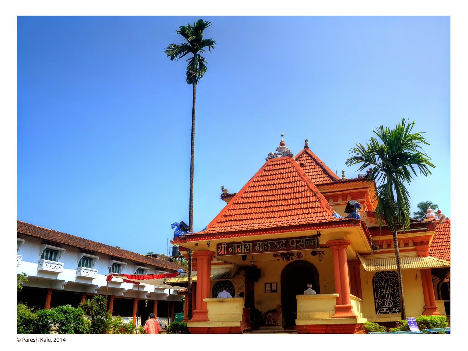 रुबाई - Rubaai: Photowalk : Shree Nageshi Temple (Goa)