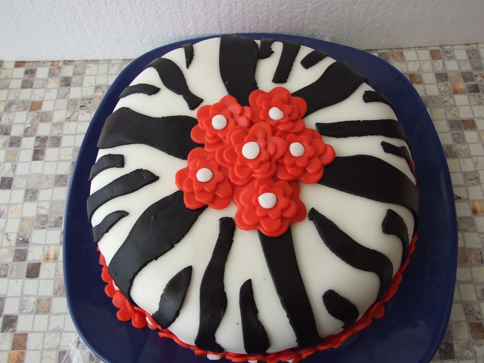 Lena's Creative Cakes: Tort pentru Mama