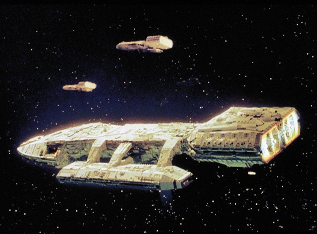 MUSINGS OF A SCI-FI FANATIC: Battlestar Galactica Ep1: Saga Of A Star ...