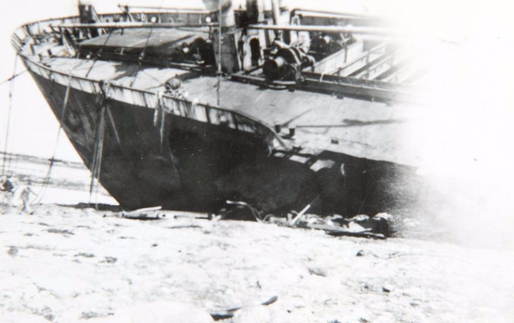 19 Haunting Photographs Capture the Devastation After the Dunkirk ...