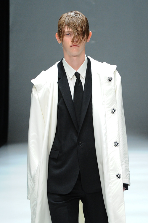 Male Model Otaku: Robbie McKinnon: Fall/Winter 2015-16 Runway 【Tokyo】[3 ...