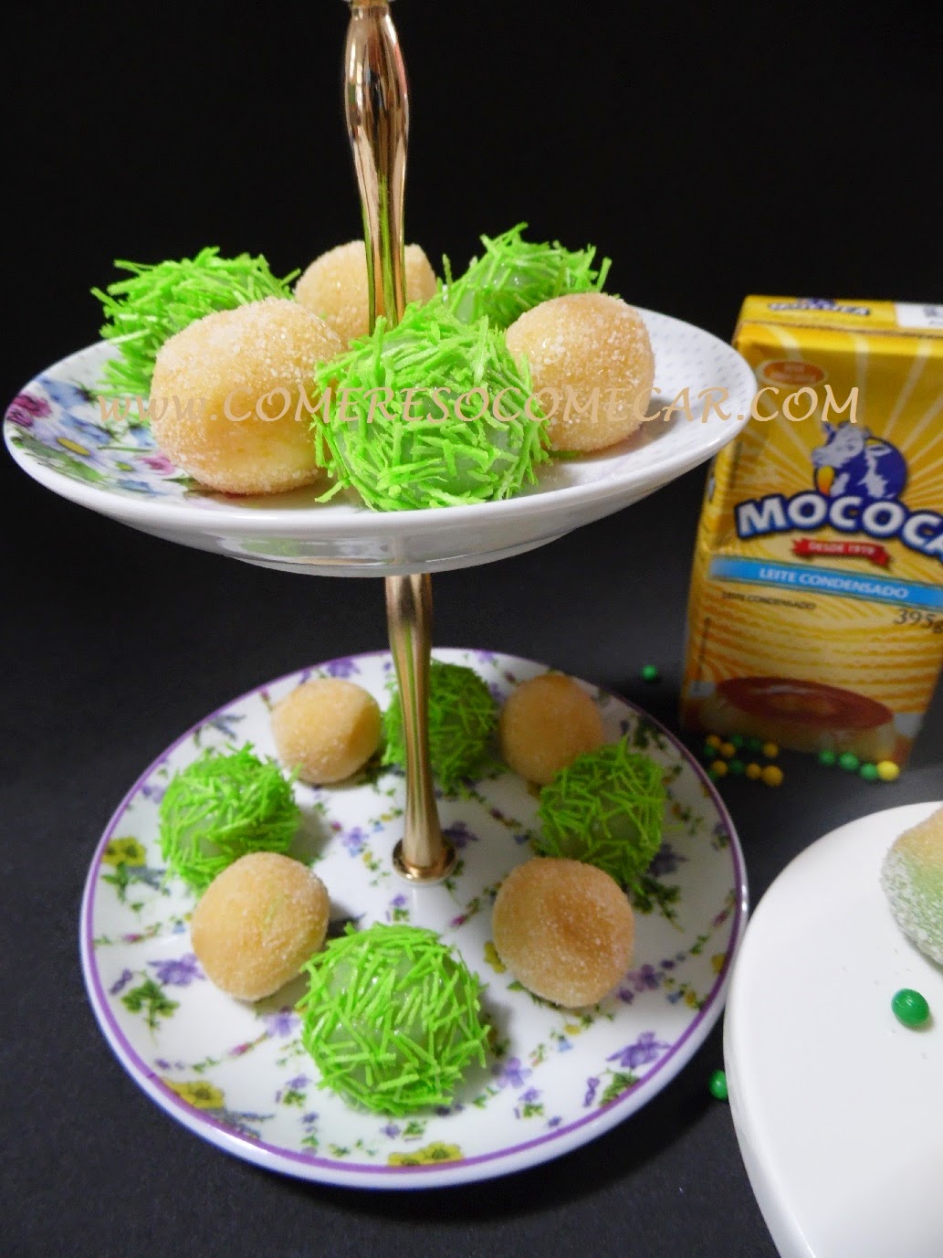 DOCINHOS VERDE E AMARELO COM MOCOCA - Receitas Culinárias
